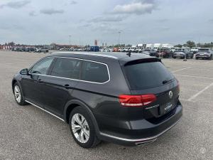 Pelēks Volkswagen Passat Alltrack 2017 Viļņa, ar dzinēja tilpumu 1.97 L un nobraukumu 309 tūkst. km par 15500 €, foto 13 vietnē AUTOMOTO.COM.LV