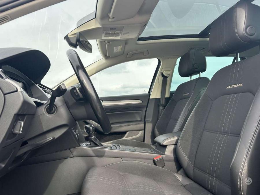 Pelēks Volkswagen Passat Alltrack 2017 Viļņa, ar dzinēja tilpumu 1.97 L un nobraukumu 309 tūkst. km par 15500 €, foto 21 vietnē AUTOMOTO.COM.LV