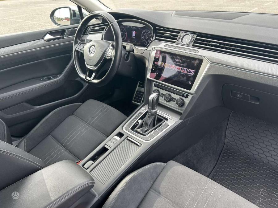 Pelēks Volkswagen Passat Alltrack 2017 Viļņa, ar dzinēja tilpumu 1.97 L un nobraukumu 309 tūkst. km par 15500 €, foto 22 vietnē AUTOMOTO.COM.LV