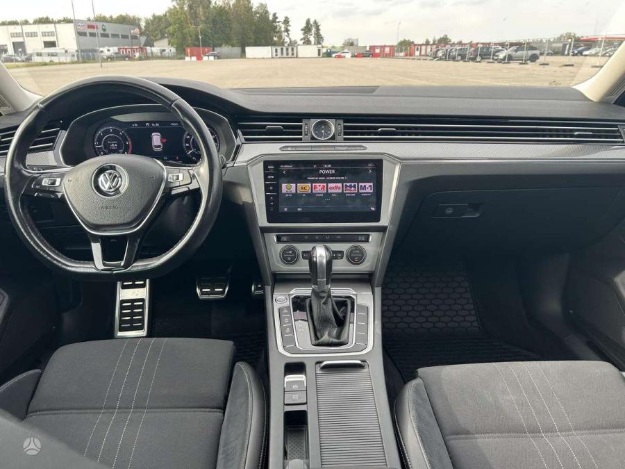 Pelēks Volkswagen Passat Alltrack 2017 Viļņa, ar dzinēja tilpumu 1.97 L un nobraukumu 309 tūkst. km par 15500 €, foto 24 vietnē AUTOMOTO.COM.LV