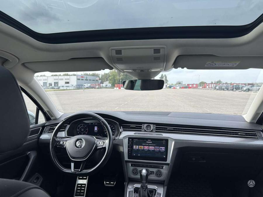 Pelēks Volkswagen Passat Alltrack 2017 Viļņa, ar dzinēja tilpumu 1.97 L un nobraukumu 309 tūkst. km par 15500 €, foto 34 vietnē AUTOMOTO.COM.LV