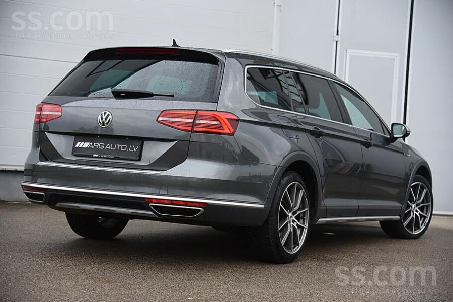 Grey Volkswagen Passat Alltrack 2017 in Tukums, with an engine capacity of 2.00 L and mileage of 267 thousand km for 13990 €, photo 7 on AUTOMOTO.COM.LV