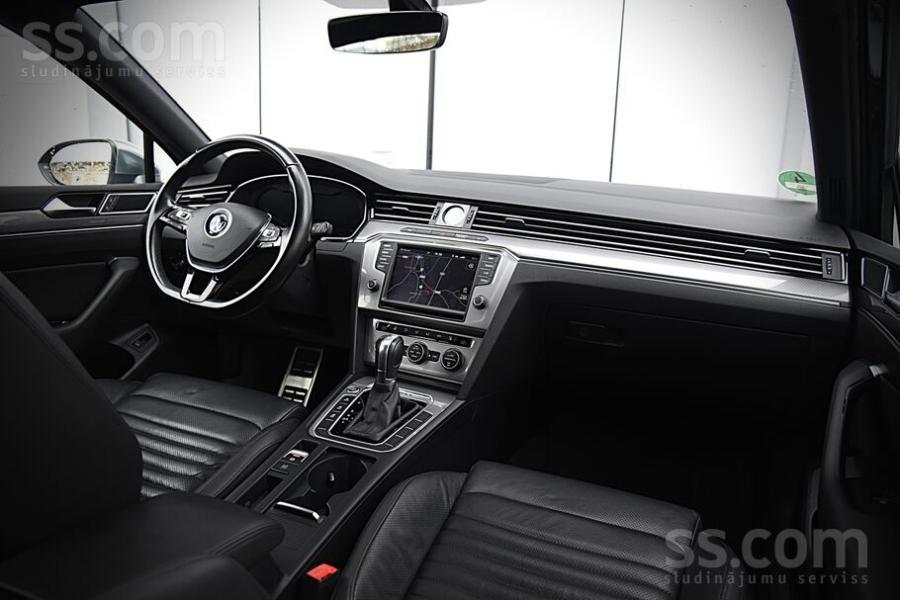 Grey Volkswagen Passat Alltrack 2017 in Tukums, with an engine capacity of 2.00 L and mileage of 267 thousand km for 13990 €, photo 10 on AUTOMOTO.COM.LV