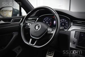 Grey Volkswagen Passat Alltrack 2017 in Tukums, with an engine capacity of 2.00 L and mileage of 267 thousand km for 13990 €, photo 13 on AUTOMOTO.COM.LV
