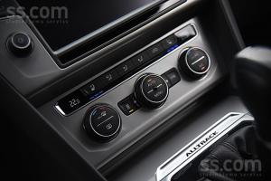 Grey Volkswagen Passat Alltrack 2017 in Tukums, with an engine capacity of 2.00 L and mileage of 267 thousand km for 13990 €, photo 16 on AUTOMOTO.COM.LV