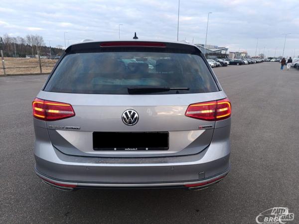 Grey Volkswagen Passat Alltrack 2018 in Avizieniai, with an engine capacity of 2.00 L and mileage of 115 thousand km for 19900 €, photo 4 on AUTOMOTO.COM.LV