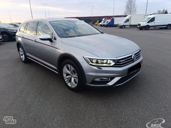 Grey Volkswagen Passat Alltrack 2018 in Avizieniai, with an engine capacity of 2.00 L and mileage of 115 thousand km for 19900 €, photo 7 on AUTOMOTO.COM.LV