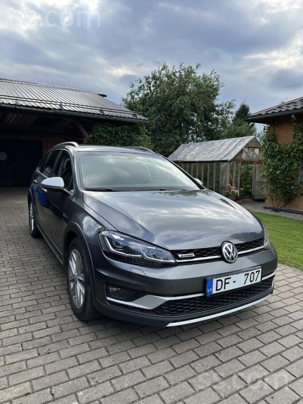 Pelēks Volkswagen Passat Alltrack 2018 Cēsis, ar dzinēja tilpumu 2.00 L un nobraukumu 239 tūkst. km par 14500 €, foto 2 vietnē AUTOMOTO.COM.LV