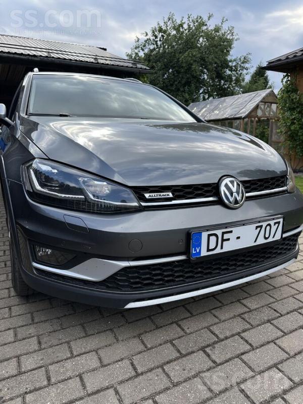 Pelēks Volkswagen Passat Alltrack 2018 Cēsis, ar dzinēja tilpumu 2.00 L un nobraukumu 239 tūkst. km par 14500 €, foto 3 vietnē AUTOMOTO.COM.LV