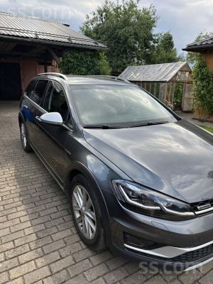 Pelēks Volkswagen Passat Alltrack 2018 Cēsis, ar dzinēja tilpumu 2.00 L un nobraukumu 239 tūkst. km par 14500 €, foto 5 vietnē AUTOMOTO.COM.LV