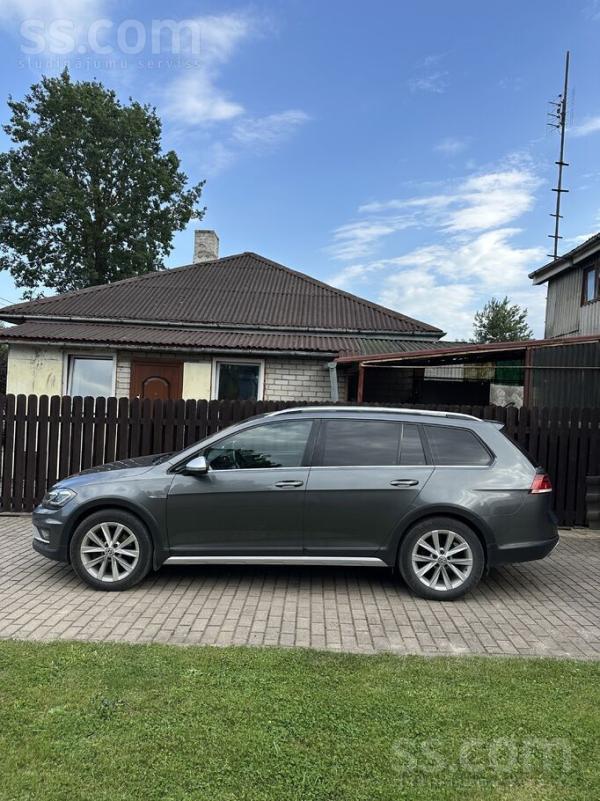 Pelēks Volkswagen Passat Alltrack 2018 Cēsis, ar dzinēja tilpumu 2.00 L un nobraukumu 239 tūkst. km par 14500 €, foto 6 vietnē AUTOMOTO.COM.LV