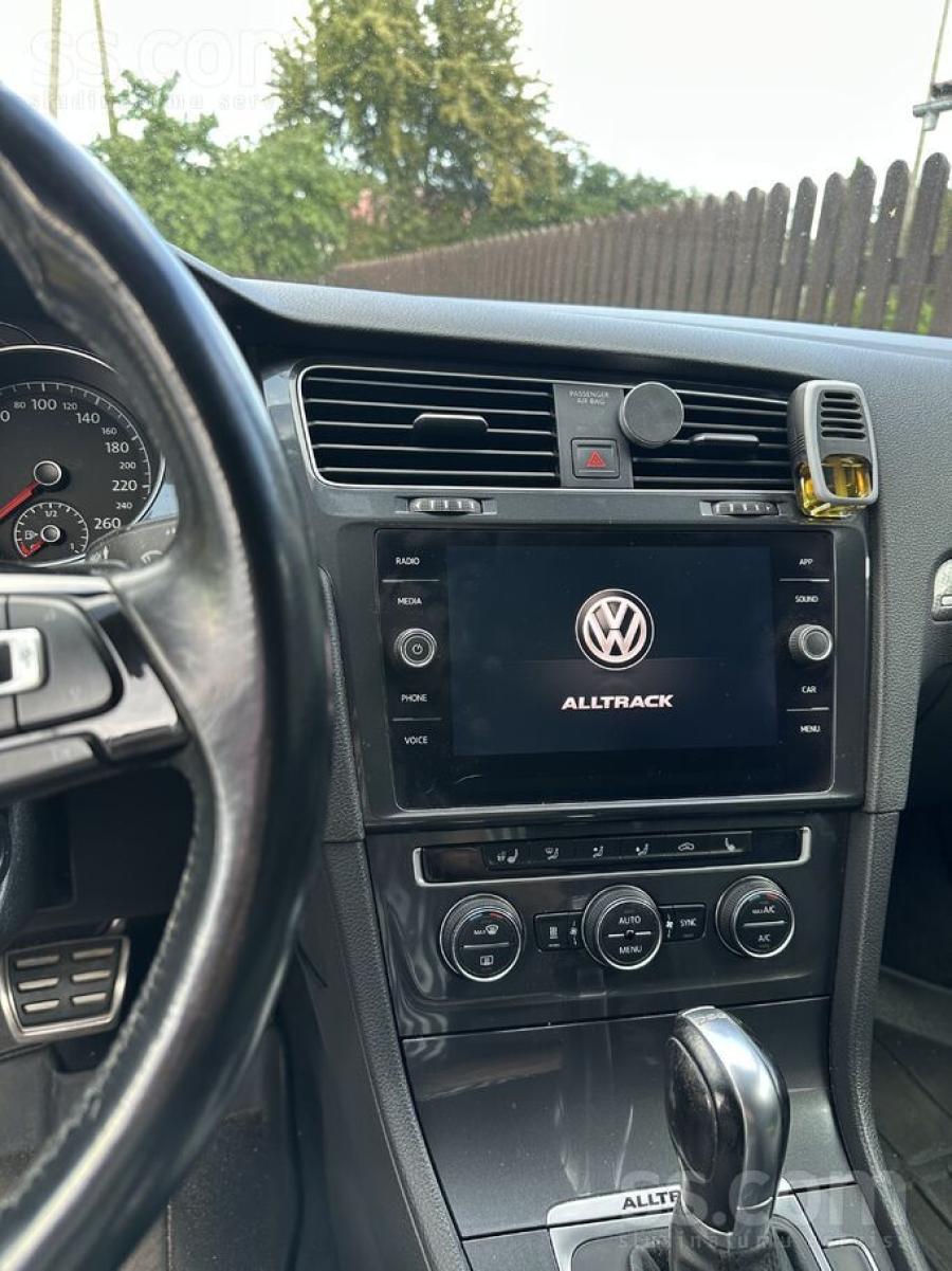 Pelēks Volkswagen Passat Alltrack 2018 Cēsis, ar dzinēja tilpumu 2.00 L un nobraukumu 239 tūkst. km par 14500 €, foto 15 vietnē AUTOMOTO.COM.LV