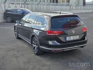 Pelēks Volkswagen Passat Alltrack 2018 Rīga, ar dzinēja tilpumu 2.00 L un nobraukumu 262 tūkst. km par 12700 €, foto 3 vietnē AUTOMOTO.COM.LV