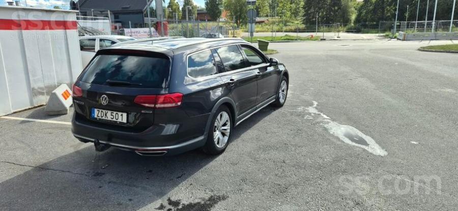 Pelēks Volkswagen Passat Alltrack 2018 Aizkraukle, ar dzinēja tilpumu 2.00 L un nobraukumu 222 tūkst. km par 13000 €, foto 3 vietnē AUTOMOTO.COM.LV