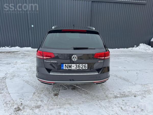 Pelēks Volkswagen Passat Alltrack 2019 Rīga, ar dzinēja tilpumu 2.00 L un nobraukumu 165 tūkst. km par 17900 €, foto 7 vietnē AUTOMOTO.COM.LV