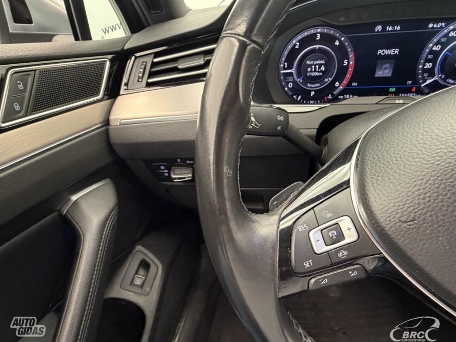 Grey Volkswagen Passat Alltrack 2019 in Avizieniai, with an engine capacity of 2.00 L and mileage of 157 thousand km for 18900 €, photo 36 on AUTOMOTO.COM.LV