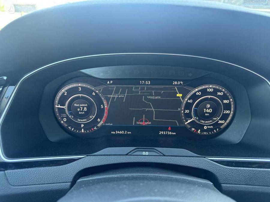 Pelēks Volkswagen Passat Alltrack 2019 Kauņa, ar dzinēja tilpumu 2.00 L un nobraukumu 294 tūkst. km par 12659 €, foto 13 vietnē AUTOMOTO.COM.LV
