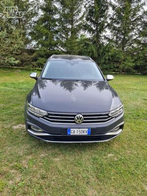 Pelēks Volkswagen Passat Alltrack 2020 Kauņa, ar dzinēja tilpumu 2.00 L un nobraukumu 188 tūkst. km par 17300 €, foto 3 vietnē AUTOMOTO.COM.LV
