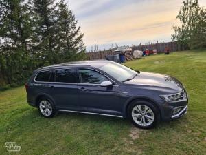 Pelēks Volkswagen Passat Alltrack 2020 Kauņa, ar dzinēja tilpumu 2.00 L un nobraukumu 188 tūkst. km par 17300 €, foto 5 vietnē AUTOMOTO.COM.LV