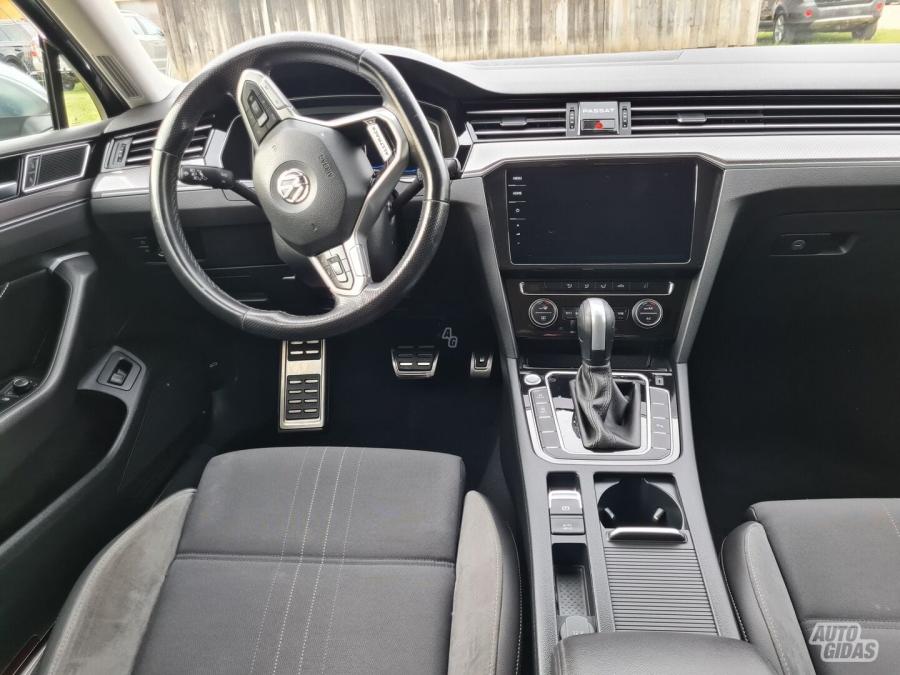 Pelēks Volkswagen Passat Alltrack 2020 Kauņa, ar dzinēja tilpumu 2.00 L un nobraukumu 188 tūkst. km par 17300 €, foto 16 vietnē AUTOMOTO.COM.LV