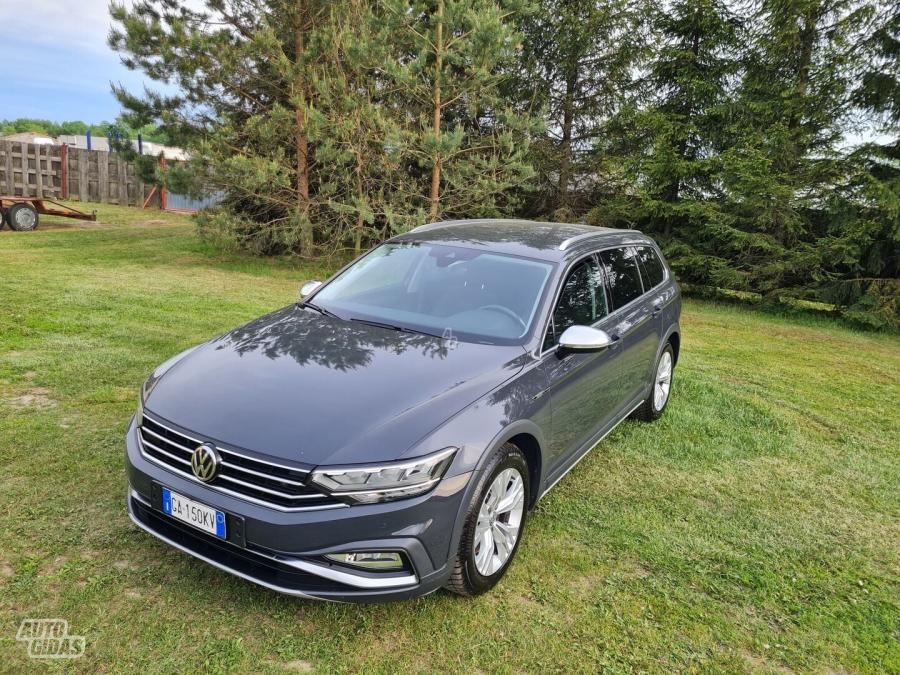 Pelēks Volkswagen Passat Alltrack 2020 Kauņa, ar dzinēja tilpumu 2.00 L un nobraukumu 188 tūkst. km par 17300 €, foto 24 vietnē AUTOMOTO.COM.LV