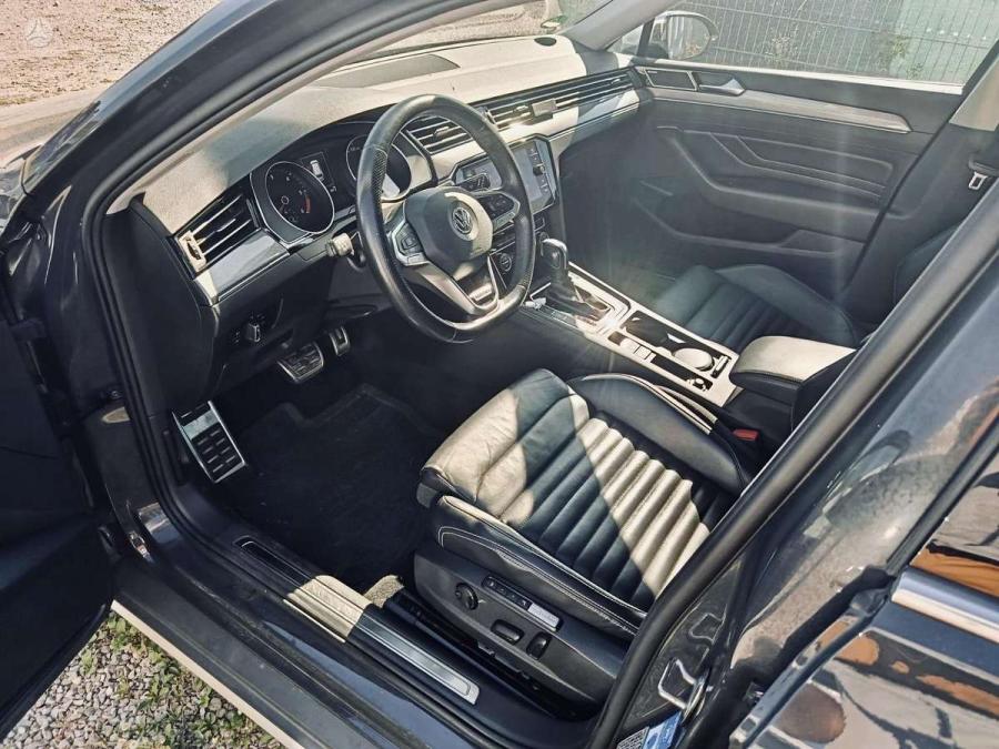 Pelēks Volkswagen Passat Alltrack 2020 Utena, ar dzinēja tilpumu 1.97 L un nobraukumu 118 tūkst. km par 16350 €, foto 32 vietnē AUTOMOTO.COM.LV