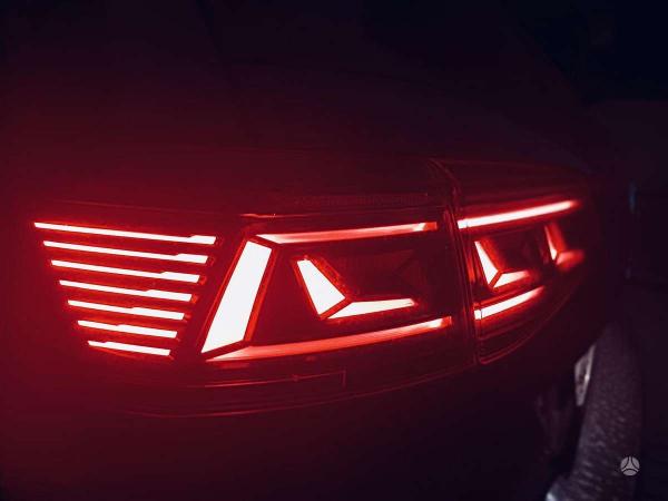 Grey Volkswagen Passat Alltrack 2020 in Utena, with an engine capacity of 1.97 L and mileage of 118 thousand km for 16350 €, photo 7 on AUTOMOTO.COM.LV