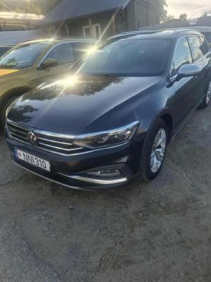 Grey Volkswagen Passat Alltrack 2021 in Kaunas, with an engine capacity of 2.00 L and mileage of 164 thousand km for 24500 €, photo 26 on AUTOMOTO.COM.LV
