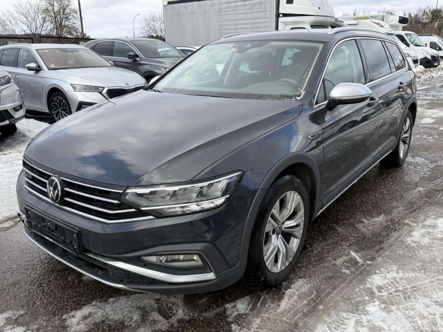 Pelēks Volkswagen Passat Alltrack 2021 Viļņa, ar dzinēja tilpumu 1.97 L un nobraukumu 197 tūkst. km par 16999 €, foto 1 vietnē AUTOMOTO.COM.LV