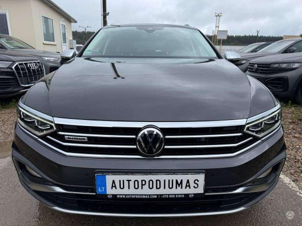 Grey Volkswagen Passat Alltrack 2021 in Vilnius, with an engine capacity of 2.00 L and mileage of 57 thousand km for 28300 €, photo 5 on AUTOMOTO.COM.LV