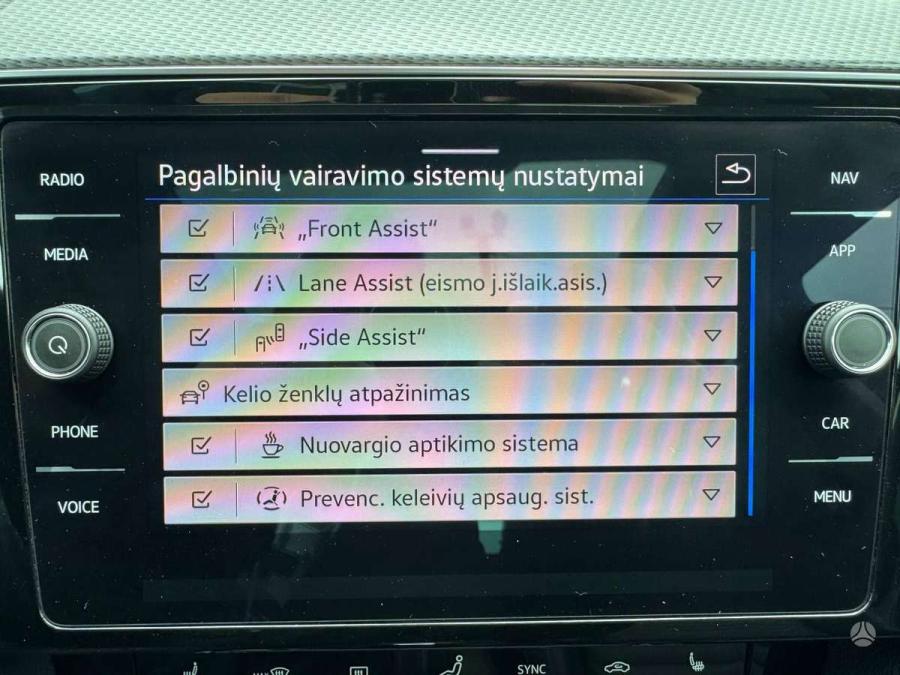 Grey Volkswagen Passat Alltrack 2021 in Vilnius, with an engine capacity of 2.00 L and mileage of 57 thousand km for 28100 €, photo 27 on AUTOMOTO.COM.LV