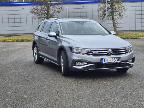 Серый Фольксваген Пассат Альтрак 2022 в Рига, объемом двигателя 2.00 л и пробегом 246 тыс. км за 17500 €, фото 4 на AUTOMOTO.COM.LV