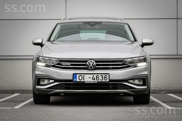 Pelēks Volkswagen Passat Alltrack 2022 Rīga, ar dzinēja tilpumu 2.00 L un nobraukumu 243 tūkst. km par 17500 €, foto 2 vietnē AUTOMOTO.COM.LV