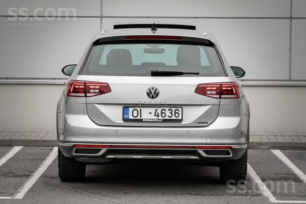 Pelēks Volkswagen Passat Alltrack 2022 Rīga, ar dzinēja tilpumu 2.00 L un nobraukumu 243 tūkst. km par 17500 €, foto 5 vietnē AUTOMOTO.COM.LV