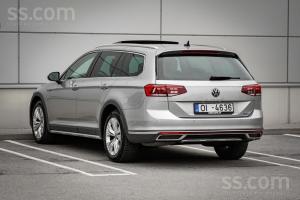 Grey Volkswagen Passat Alltrack 2022 in Riga, with an engine capacity of 2.00 L and mileage of 243 thousand km for 17500 €, photo 7 on AUTOMOTO.COM.LV
