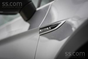 Grey Volkswagen Passat Alltrack 2022 in Riga, with an engine capacity of 2.00 L and mileage of 243 thousand km for 17500 €, photo 8 on AUTOMOTO.COM.LV