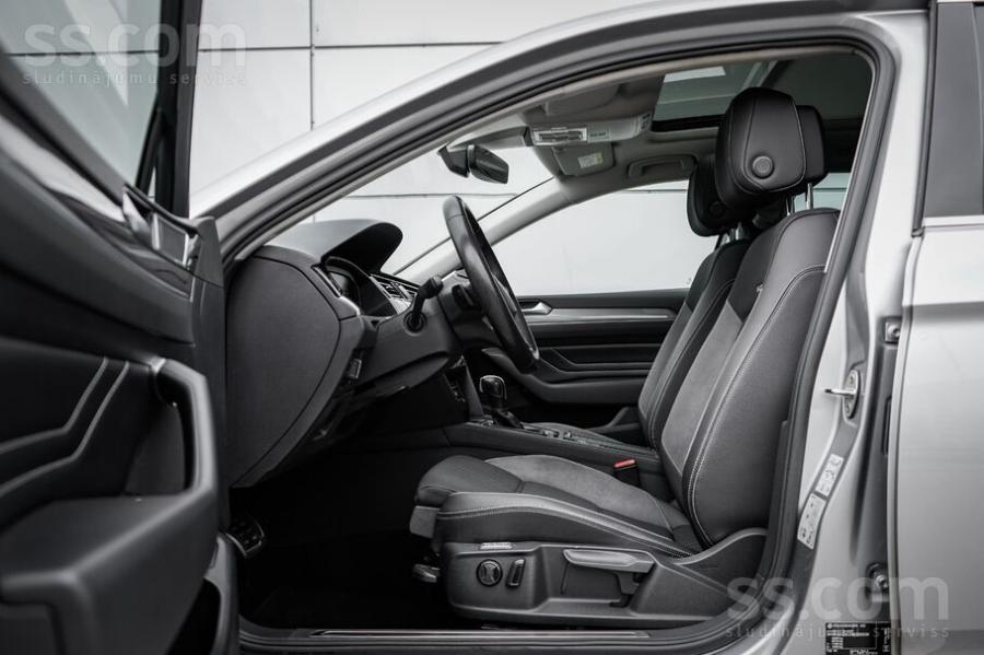 Grey Volkswagen Passat Alltrack 2022 in Riga, with an engine capacity of 2.00 L and mileage of 243 thousand km for 17500 €, photo 11 on AUTOMOTO.COM.LV