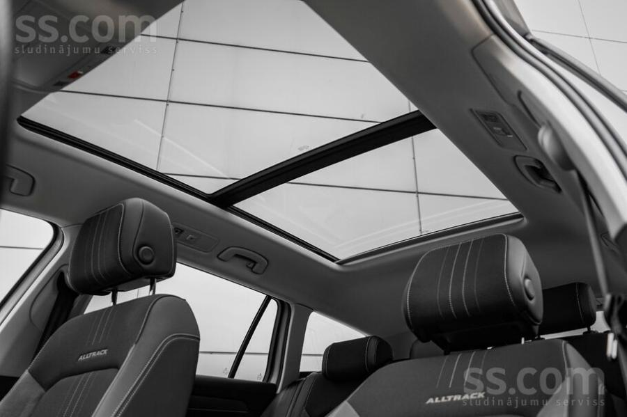 Grey Volkswagen Passat Alltrack 2022 in Riga, with an engine capacity of 2.00 L and mileage of 243 thousand km for 17500 €, photo 17 on AUTOMOTO.COM.LV