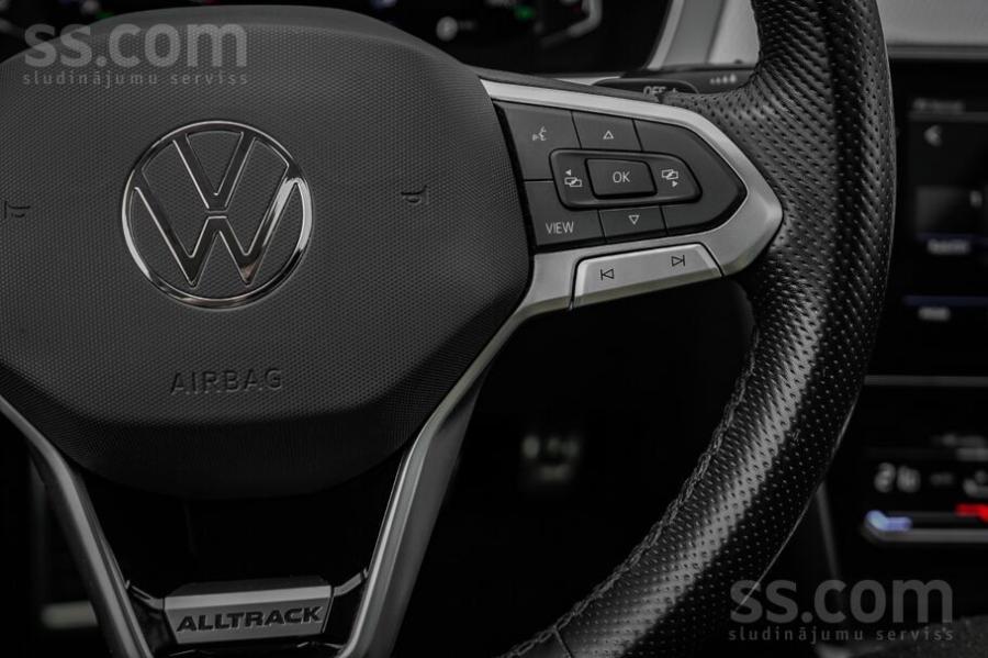 Grey Volkswagen Passat Alltrack 2022 in Riga, with an engine capacity of 2.00 L and mileage of 243 thousand km for 17500 €, photo 22 on AUTOMOTO.COM.LV