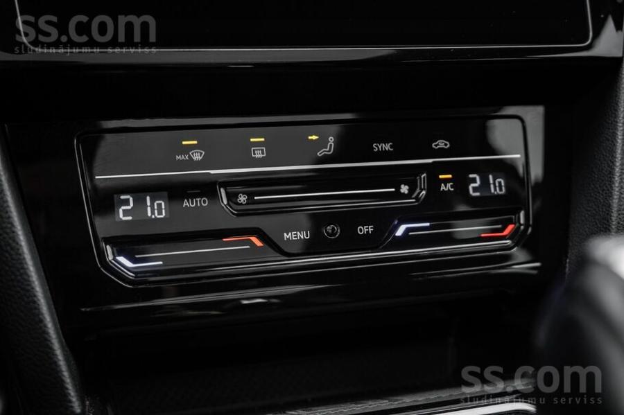 Grey Volkswagen Passat Alltrack 2022 in Riga, with an engine capacity of 2.00 L and mileage of 243 thousand km for 17500 €, photo 25 on AUTOMOTO.COM.LV