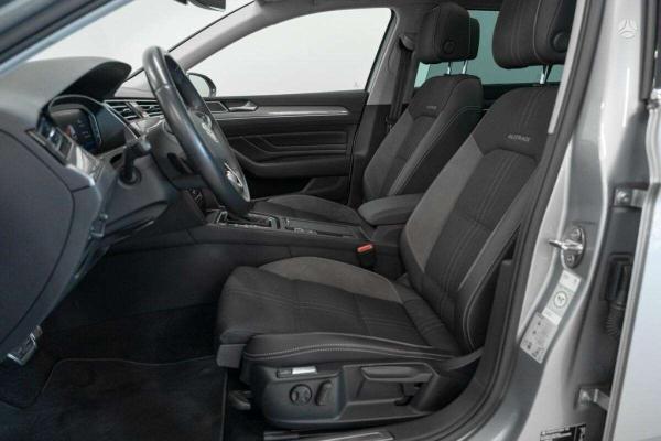 Pelēks Volkswagen Passat Alltrack 2022 Viļņa, ar dzinēja tilpumu 2.00 L un nobraukumu 152 tūkst. km par 24900 €, foto 7 vietnē AUTOMOTO.COM.LV