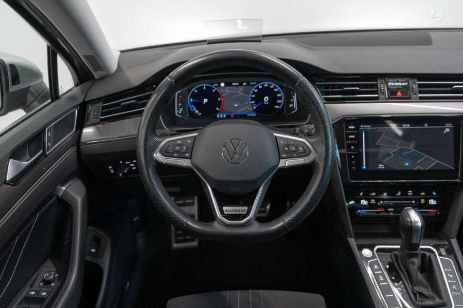 Pelēks Volkswagen Passat Alltrack 2022 Viļņa, ar dzinēja tilpumu 2.00 L un nobraukumu 152 tūkst. km par 24900 €, foto 10 vietnē AUTOMOTO.COM.LV