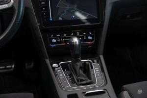 Pelēks Volkswagen Passat Alltrack 2022 Viļņa, ar dzinēja tilpumu 2.00 L un nobraukumu 152 tūkst. km par 24900 €, foto 19 vietnē AUTOMOTO.COM.LV