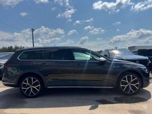 Grey Volkswagen Passat Alltrack 2022 in Vilnius, with an engine capacity of 2.00 L and mileage of 137 thousand km for 24200 €, photo 6 on AUTOMOTO.COM.LV