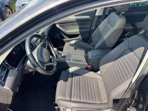 Grey Volkswagen Passat Alltrack 2022 in Vilnius, with an engine capacity of 2.00 L and mileage of 137 thousand km for 24200 €, photo 12 on AUTOMOTO.COM.LV