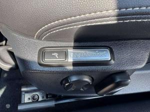 Grey Volkswagen Passat Alltrack 2022 in Vilnius, with an engine capacity of 2.00 L and mileage of 137 thousand km for 24200 €, photo 13 on AUTOMOTO.COM.LV