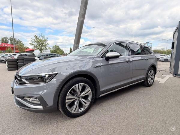 Pelēks Volkswagen Passat Alltrack 2023 Viļņa, ar dzinēja tilpumu 1.97 L un nobraukumu 222 tūkst. km par 17500 €, foto 3 vietnē AUTOMOTO.COM.LV