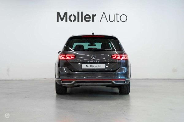 Grey Volkswagen Passat Alltrack 2023 in Vilnius, with an engine capacity of 2.00 L and mileage of 129 thousand km for 26250 €, photo 7 on AUTOMOTO.COM.LV