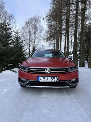 Oranžs Volkswagen Passat Alltrack 2015 Kauņa, ar dzinēja tilpumu 1.97 L un nobraukumu 170 tūkst. km par 11950 €, foto  vietnē AUTOMOTO.COM.LV