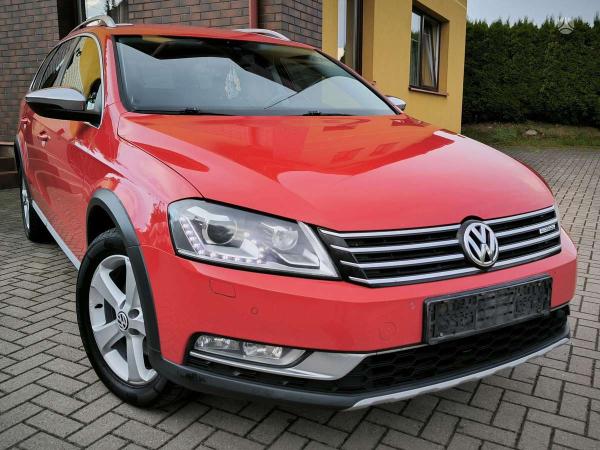 Sarkans Volkswagen Passat Alltrack 2013 Trakai, ar dzinēja tilpumu 2.00 L un nobraukumu 292 tūkst. km par 6590 €, foto 3 vietnē AUTOMOTO.COM.LV